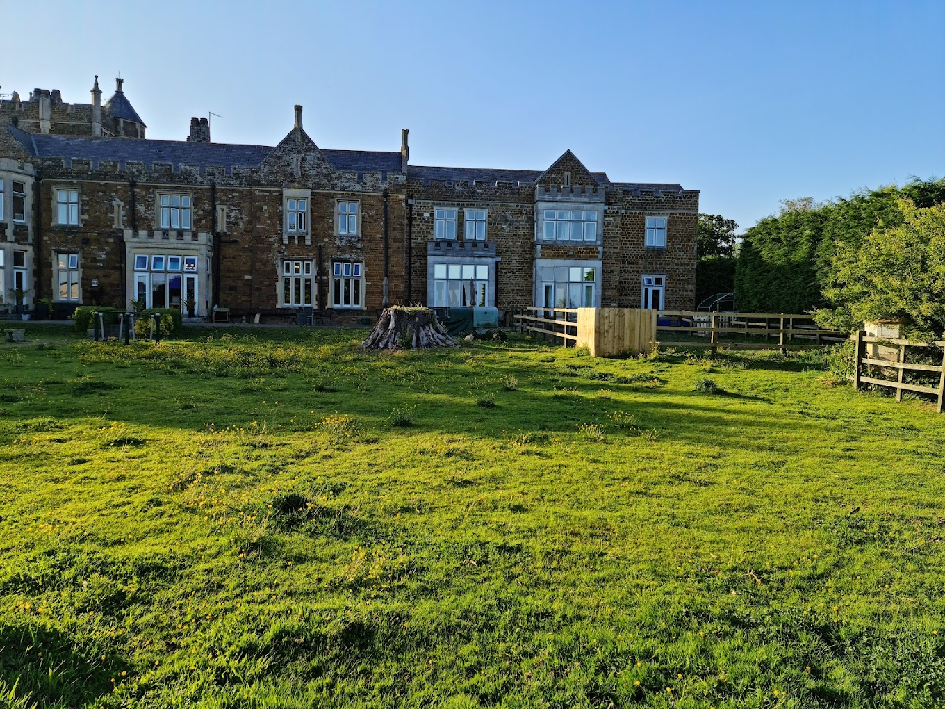 Hallaton Manor Limited | Care Home | Market Harborough, LE16 8TZ