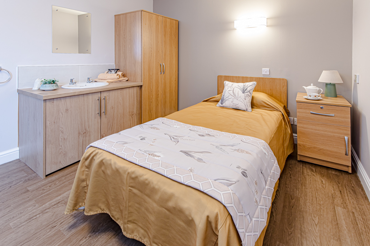 Silverwood (Nottingham) | Care Home | Nottingham, NG9 1FN