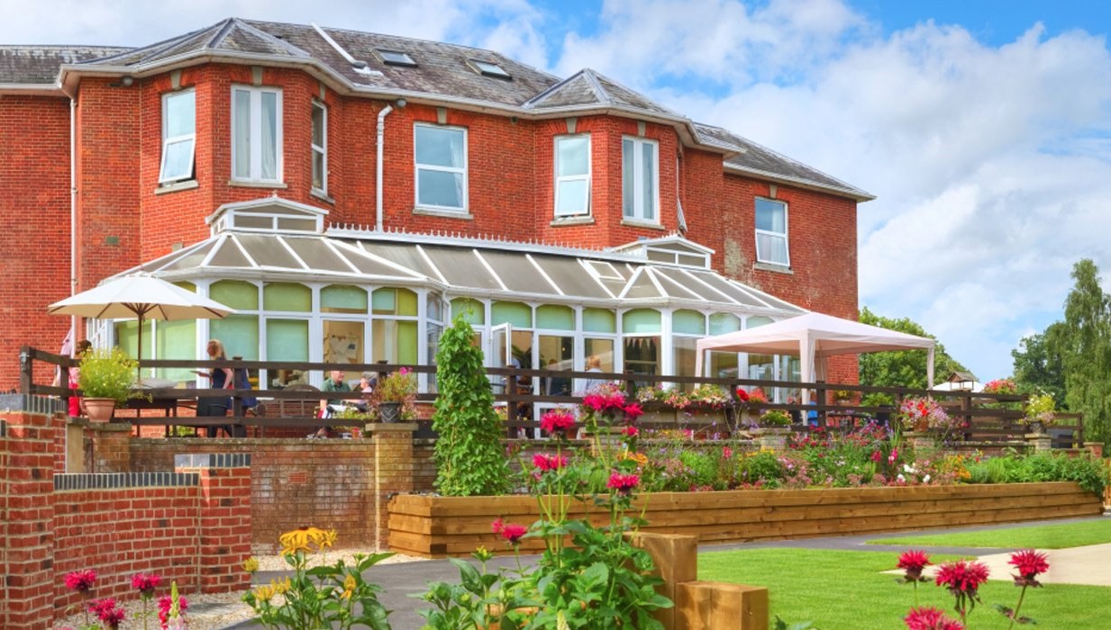 Allenbrook Nursing Home | Care Home | Fordingbridge, SP6 1JW