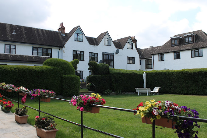 Antokol | Care Home | Chislehurst, BR7 6PE
