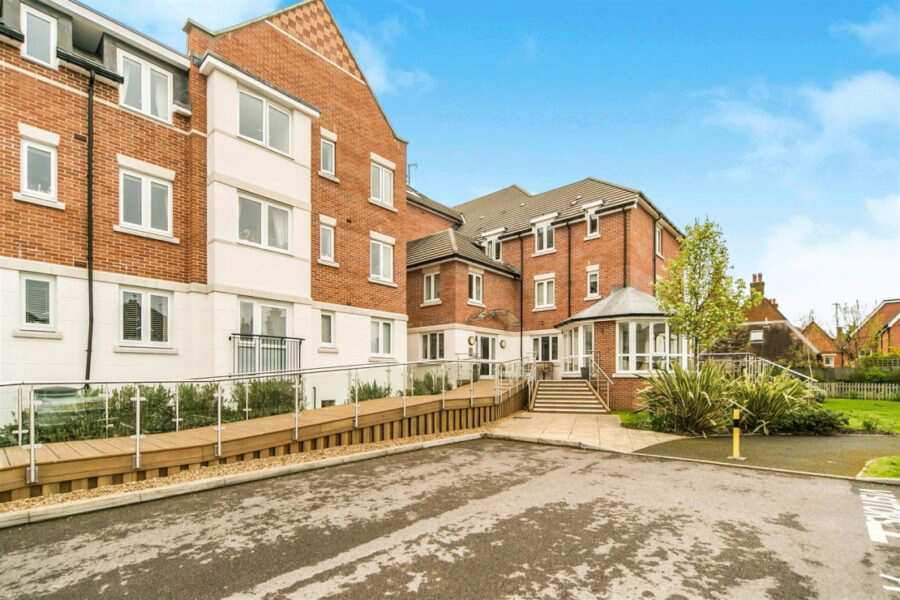 Crayshaw Court | Retirement Living | Reading, RG4 8EQ