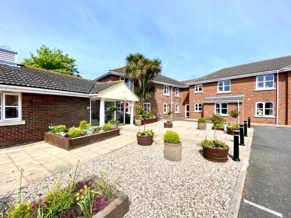 Elizabeth House | Care Home | Middlesbrough, TS3 6HE