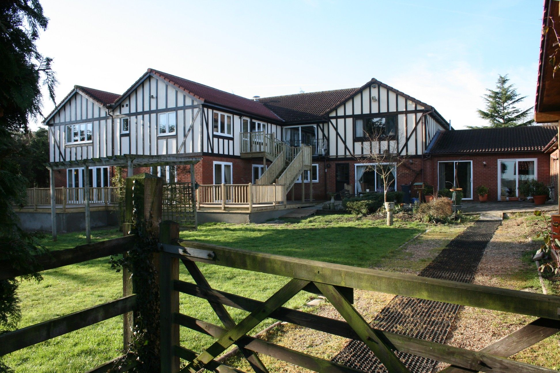 Falcon House Residential Home | Care Home | Bishops Stortford, CM22 7PP