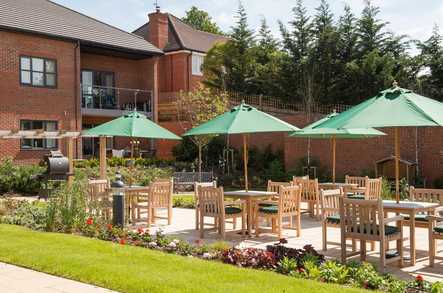 Walnut Tree Place | Retirement Living | Worthing, BN12 6NT