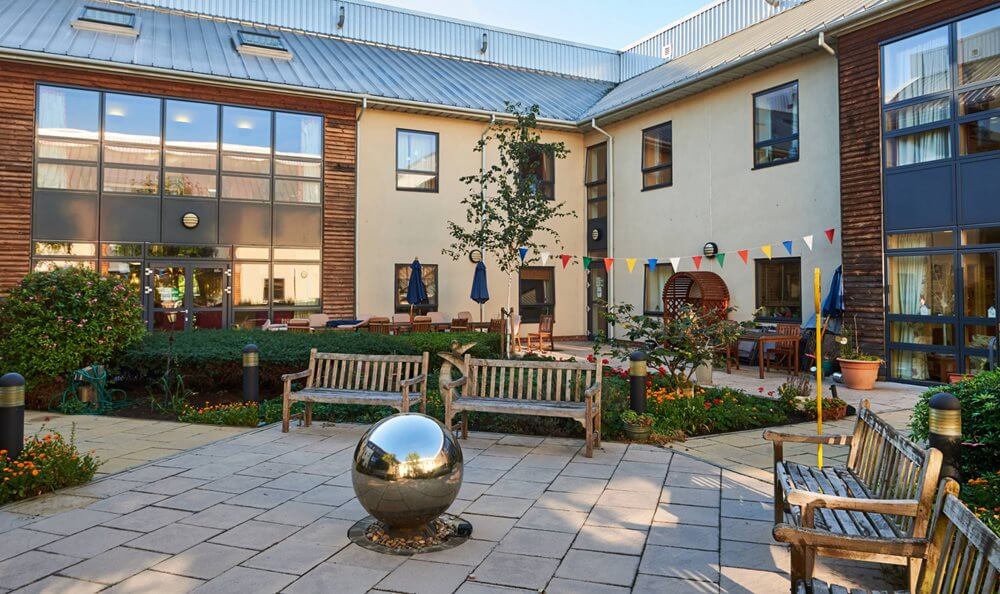 Heavers Court | Care Home | London, SE25 6LL