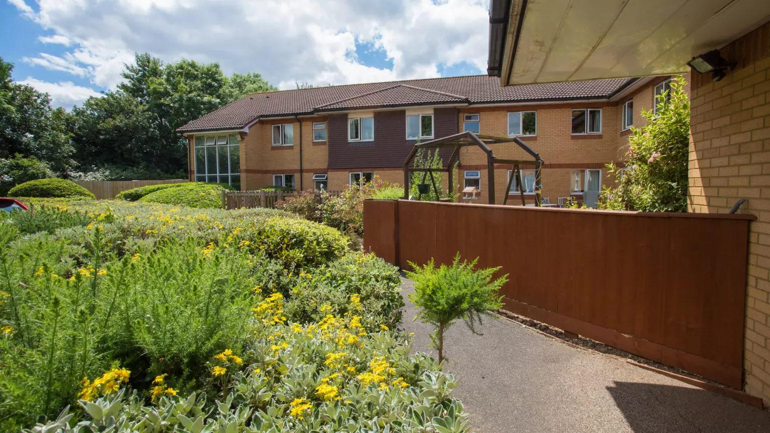 Mountbatten Lodge | Care Home | Hemel Hempstead, HP2 4EX