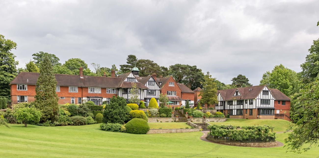 The Reigate Beaumont | Care Home | Reigate, RH2 9JB