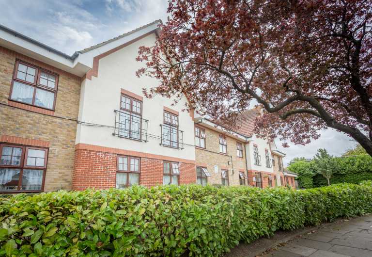 Springfield Care Centre | Care Home | Ilford, IG2 6PS