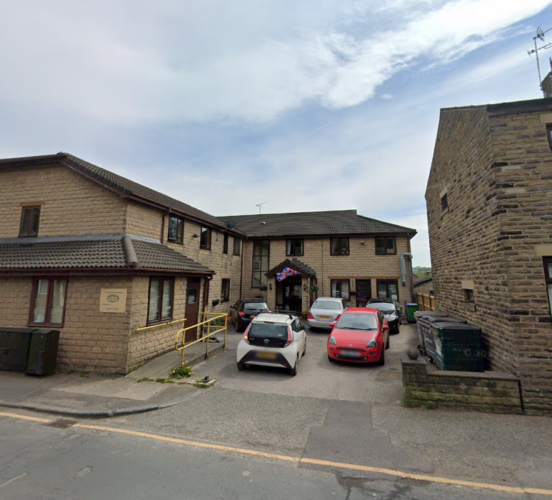 Newhey Manor Residential Care Home | Care Home | Rochdale, OL16 3RL