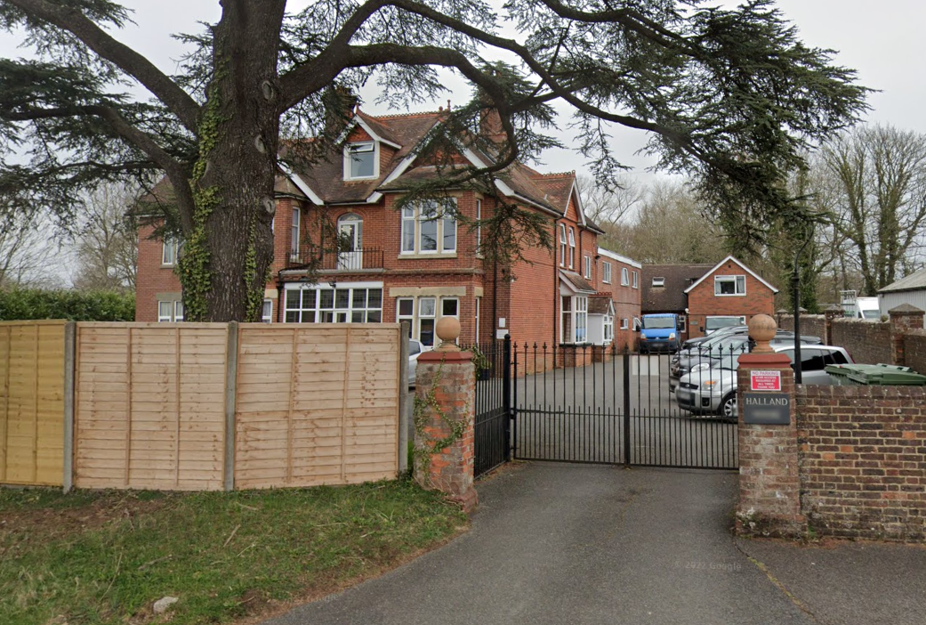 Halland House | Care Home | Lewes, BN8 6PS