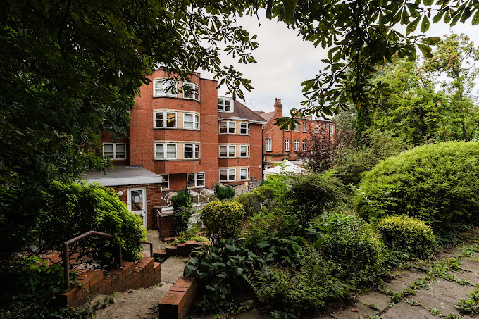 Spring Grove | Care Home | London, NW3 6DH