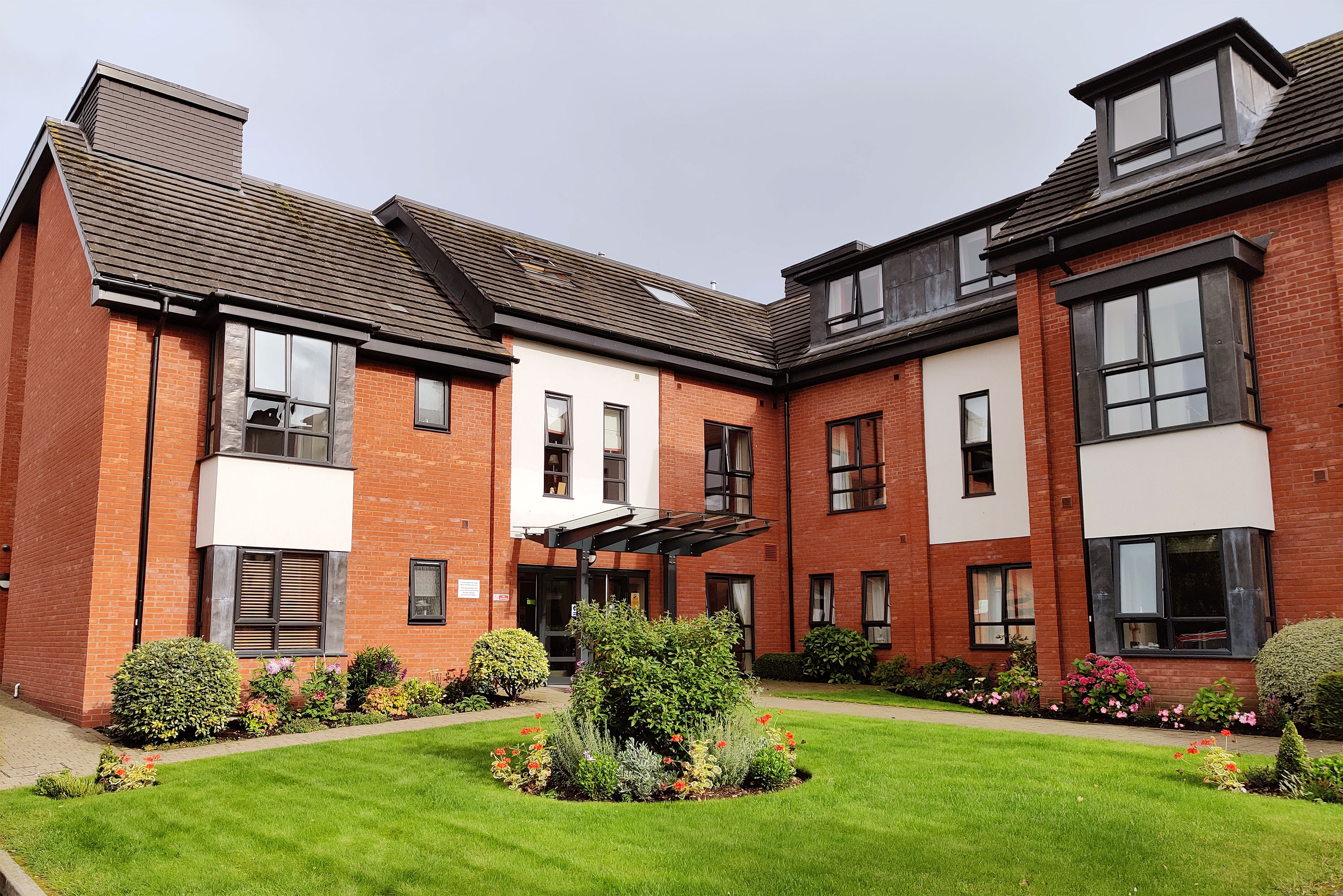 Sunnybank House | Care Home | Eastleigh, SO50 7AP