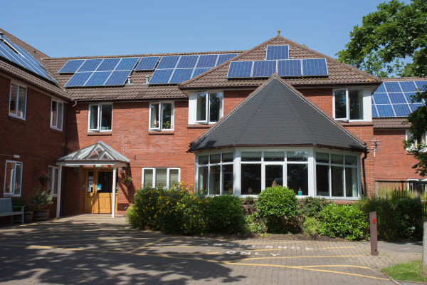 Trowbridge Oaks Care Home | Care Home | Trowbridge, BA14 6DW