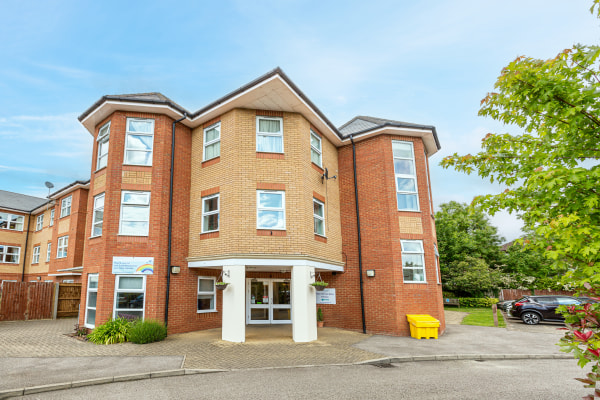 Water Hall Care Home | Care Home | Milton Keynes, MK2 3QH