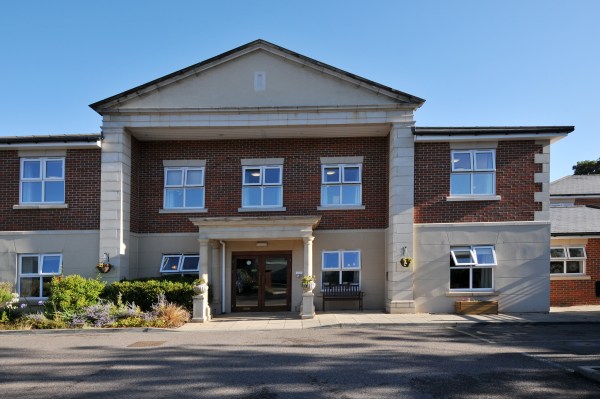 Winifred Dell Care Home | Care Home | Brentwood, CM13 3AX