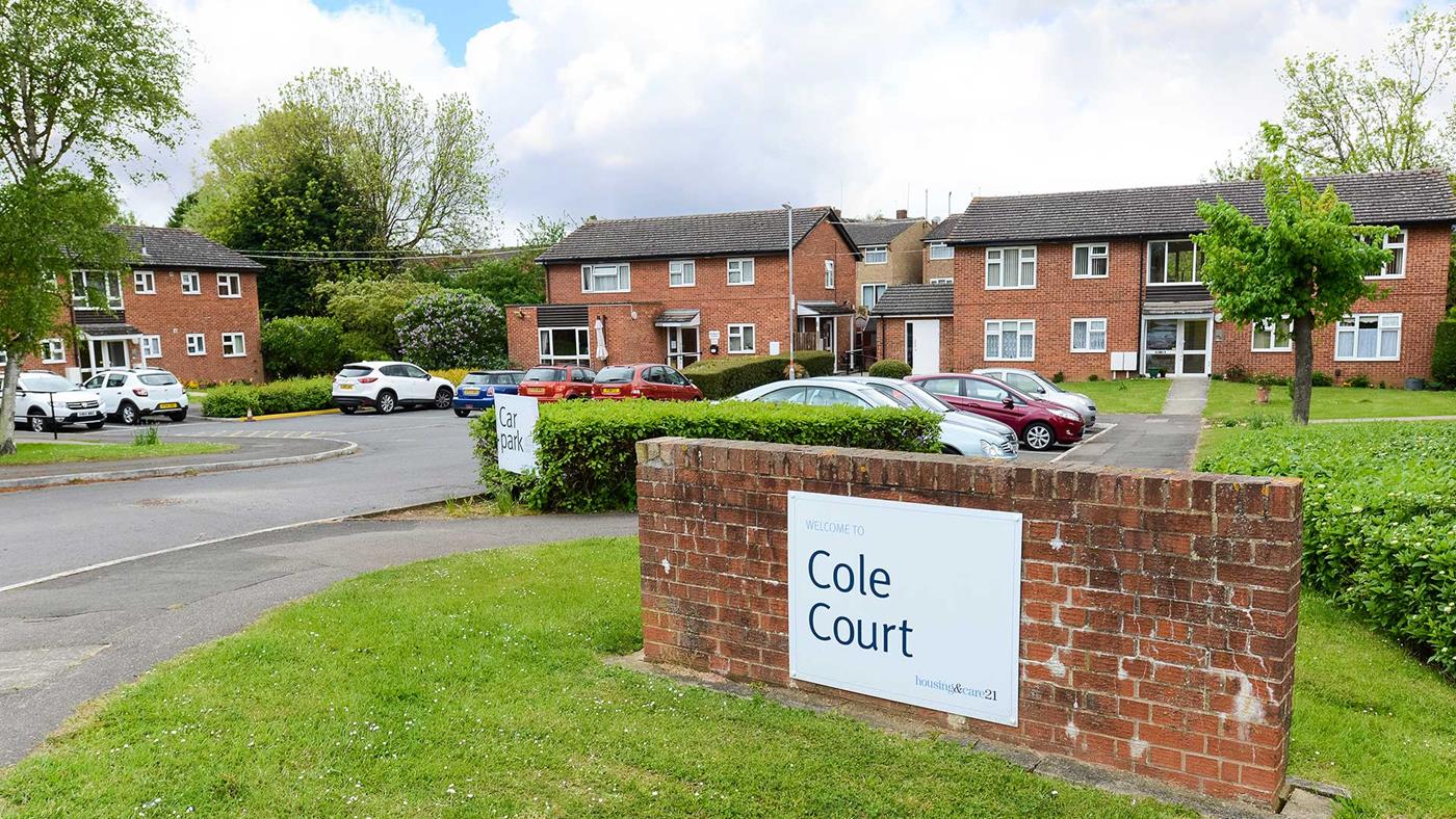 Cole Court | Retirement Living | NN9 6DN
