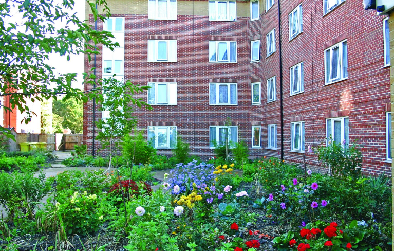 Rose Court Care Home | Care Home | London, SE8 5DN