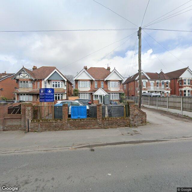 Springfield House Care Home | Care Home | Southampton, SO19 9BE